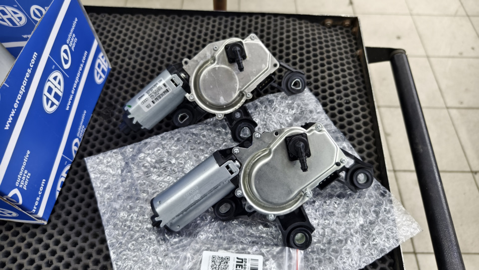 Замена форсунок омывателя, дворников лобового стекла и моторчика ...