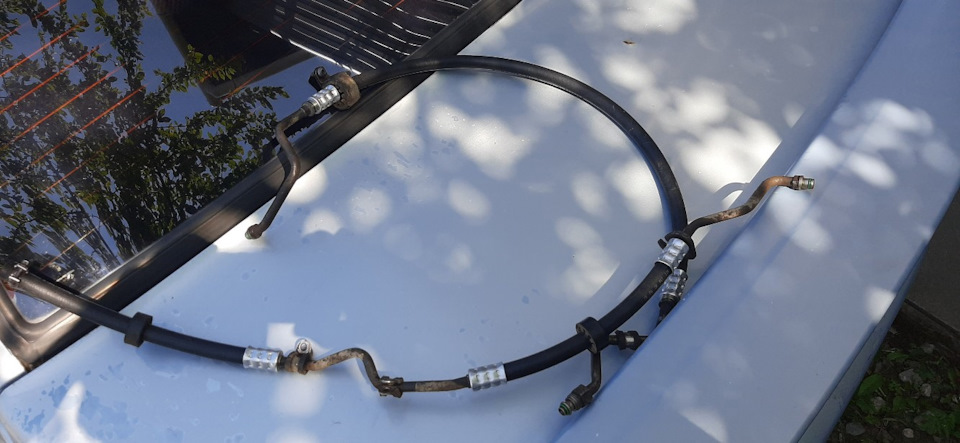 Черная жидкость гур, тугой руль, Заменил ГУР, шланги, мелкий пластик ...