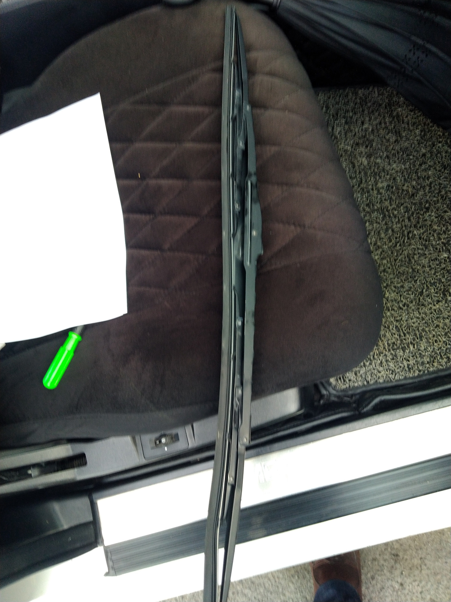 Щетки стеклоочистителя от Actros — Mercedes-Benz S-Class (W140), 3,2 л ...