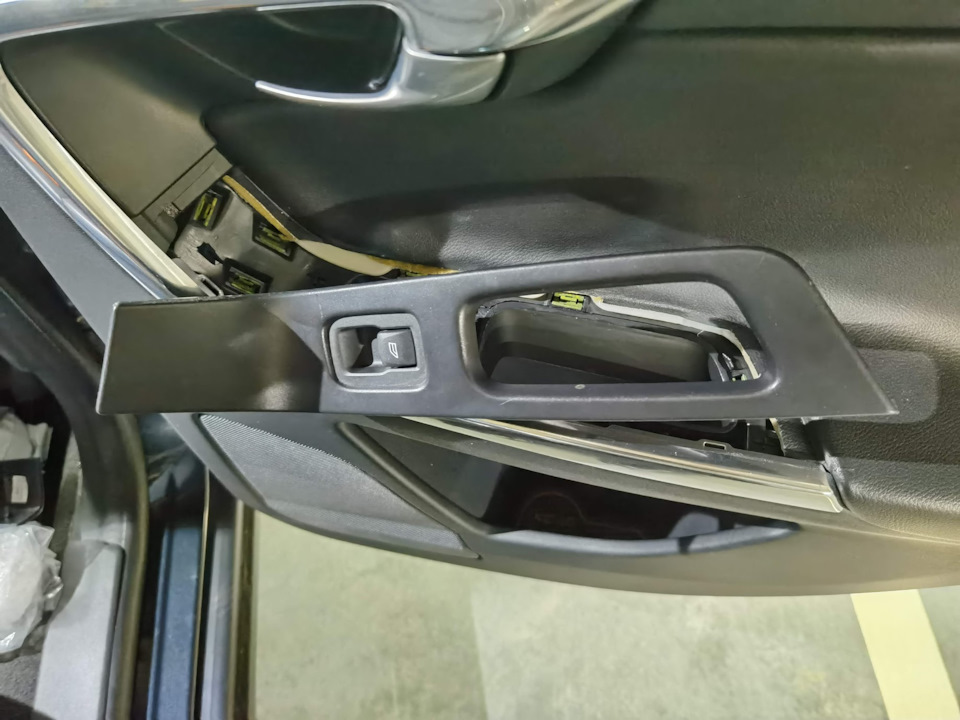 Полный пересвет салона, белая подсветка — Volvo XC60 (1G), 2,4 л, 2013 ...