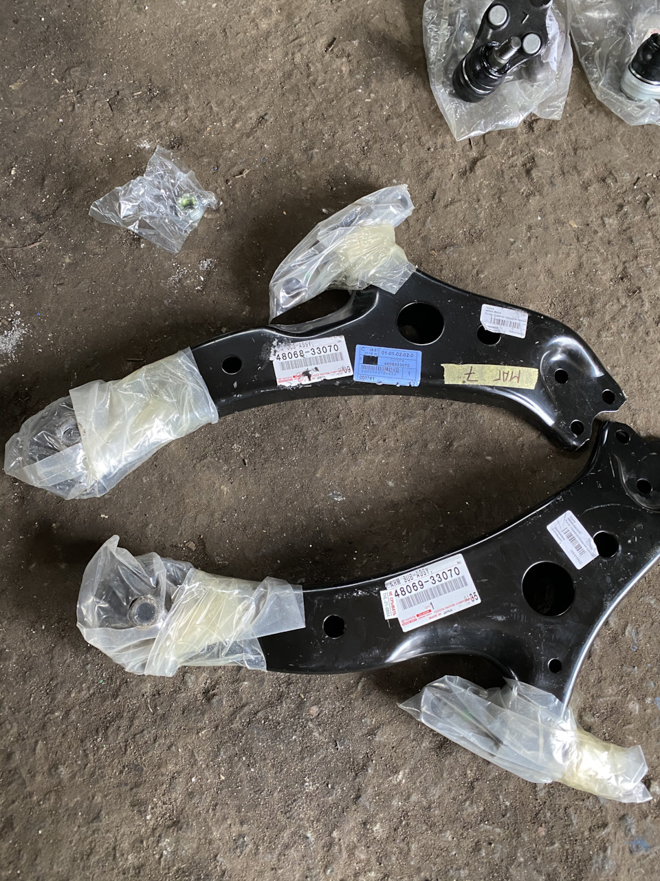 4806833070 Рычаг подвески TOYOTA LEXUS | Запчасти на DRIVE2