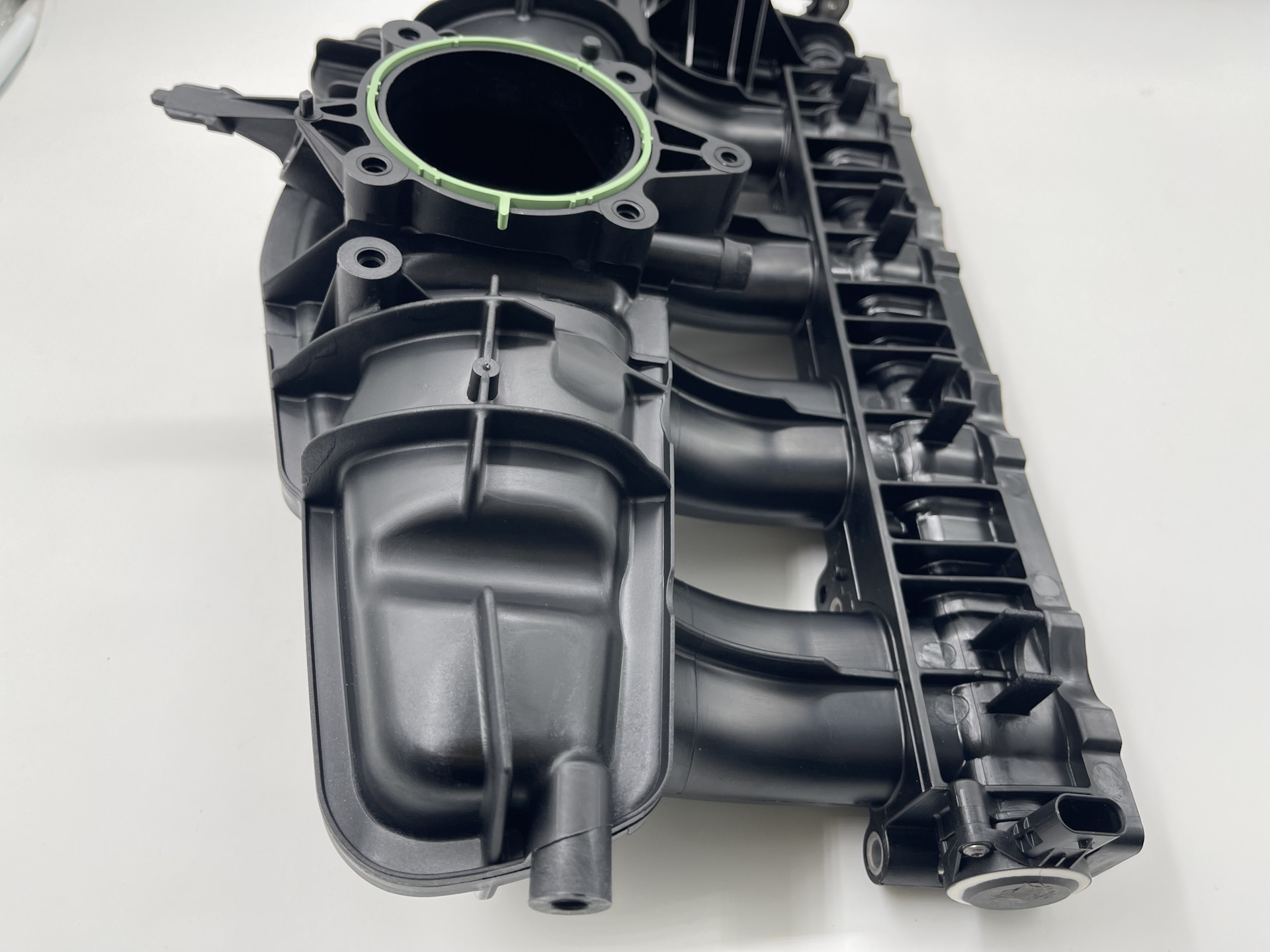 B10661 Borsehung Впускной коллектор 06J133201AR / 06J133201AS ...