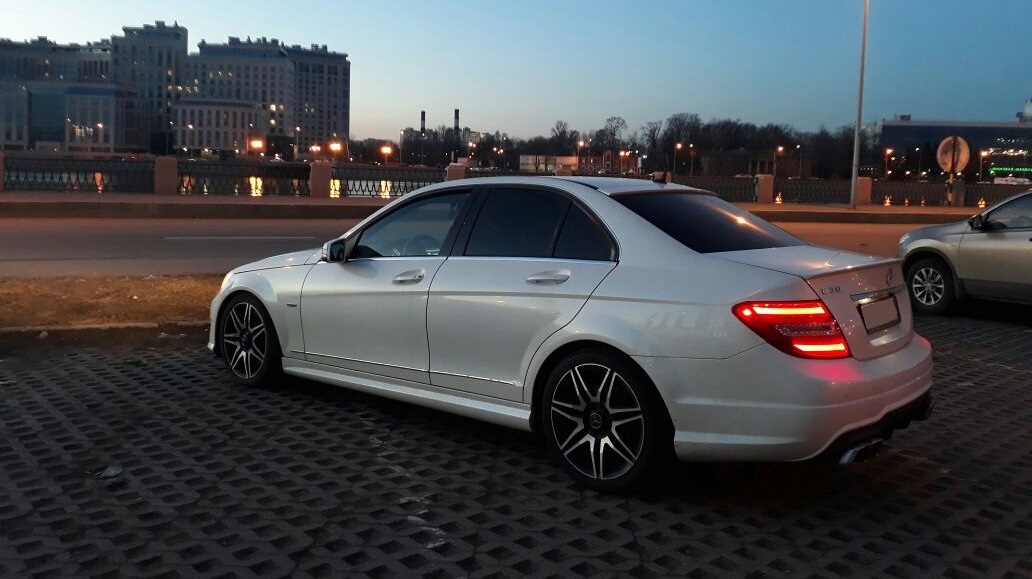 Mercedes-Benz C-Class (W204) 3.5 бензиновый 2011 | C35 /////AMG на DRIVE2