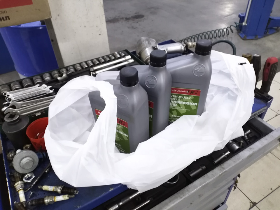 Частичная замена масла в вариаторе — Honda HR-V (1G), 1,6 л, 2000 года ...
