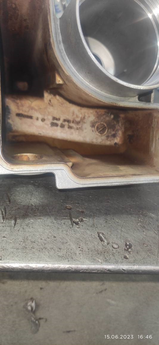 Борьба с расходом масла ДВС часть 2 — Volvo S80 II, 2,5 л., 2008 года ...