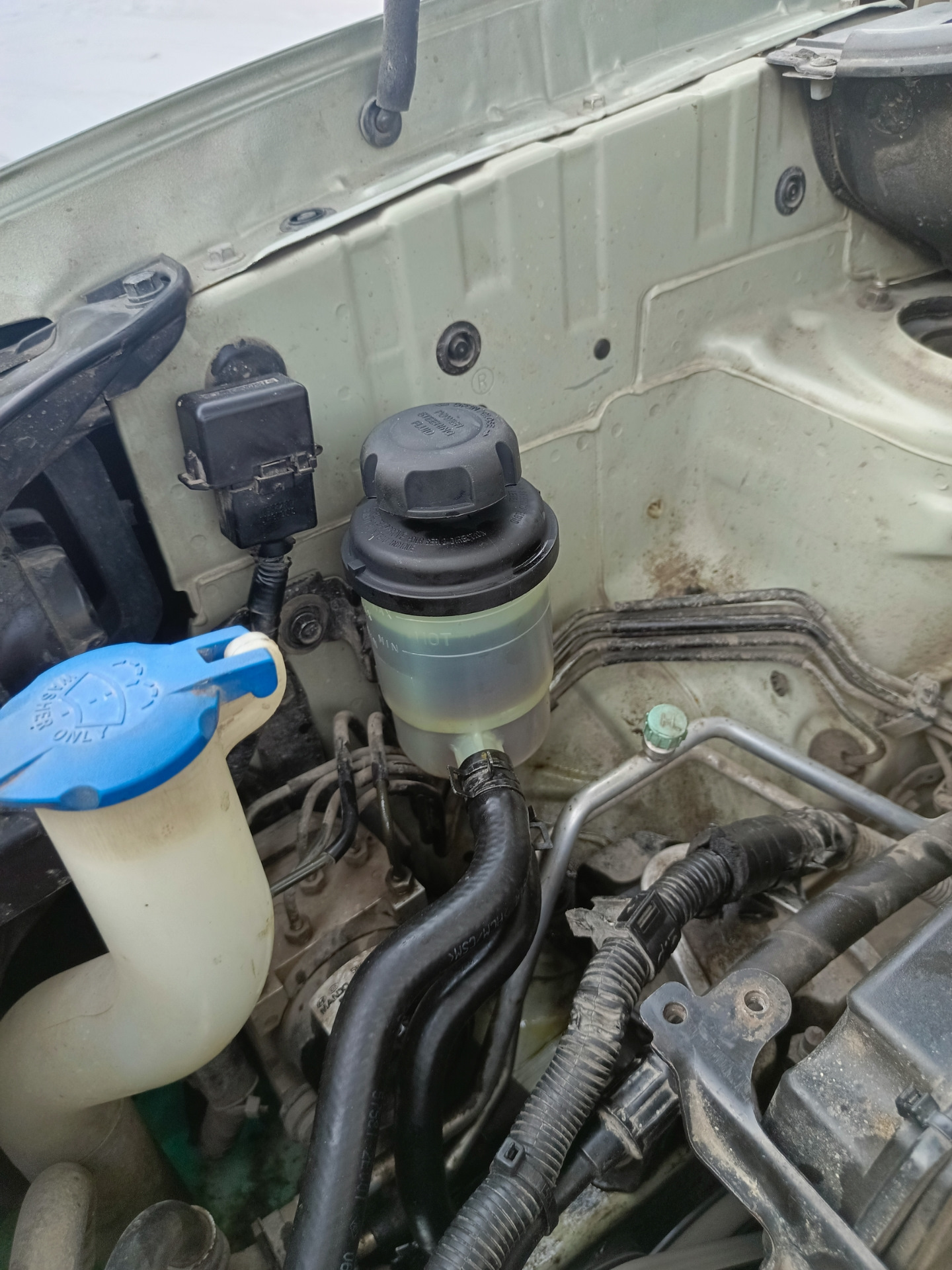 Замена бочка ГУР — Hyundai Tucson (JM), 2 л, 2006 года | плановое ТО ...