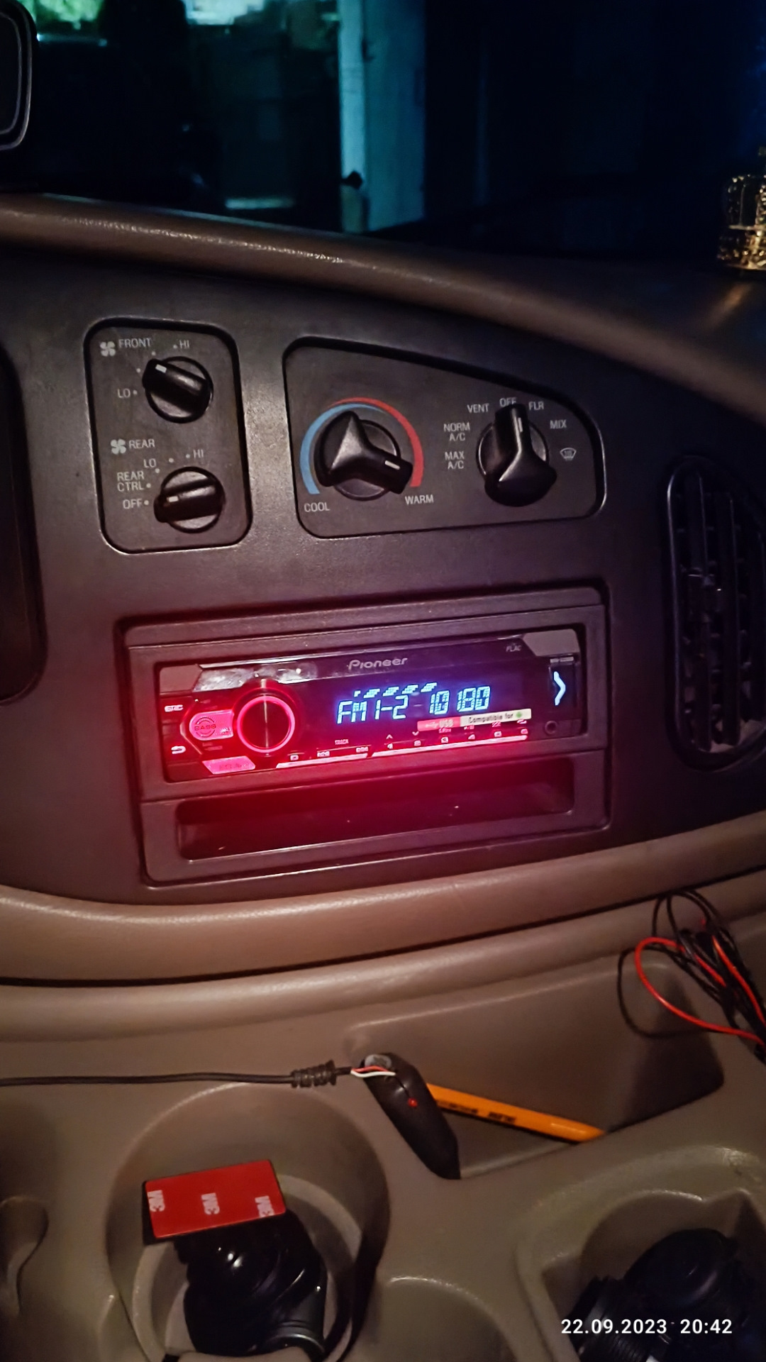 Первые изменения. — Ford E-Series (4G), 4,6 л, 2000 года | автозвук ...