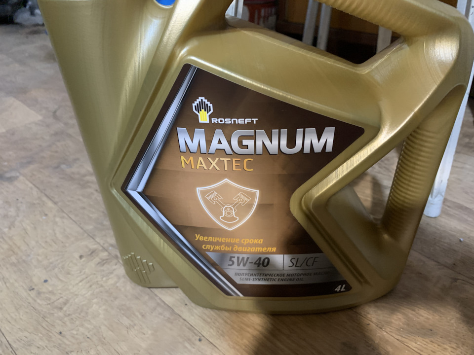 ТО-замена масло в двигателе — Lada 4x4 3D, 1,7 л, 1997 года | плановое ...