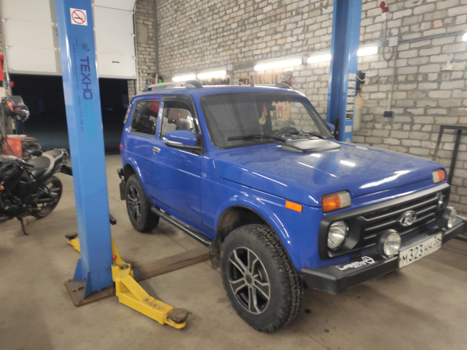 Kama Flame M/T LCV 195/75 r16 — Lada 4x4 3D, 1,7 л, 1991 года | шины ...