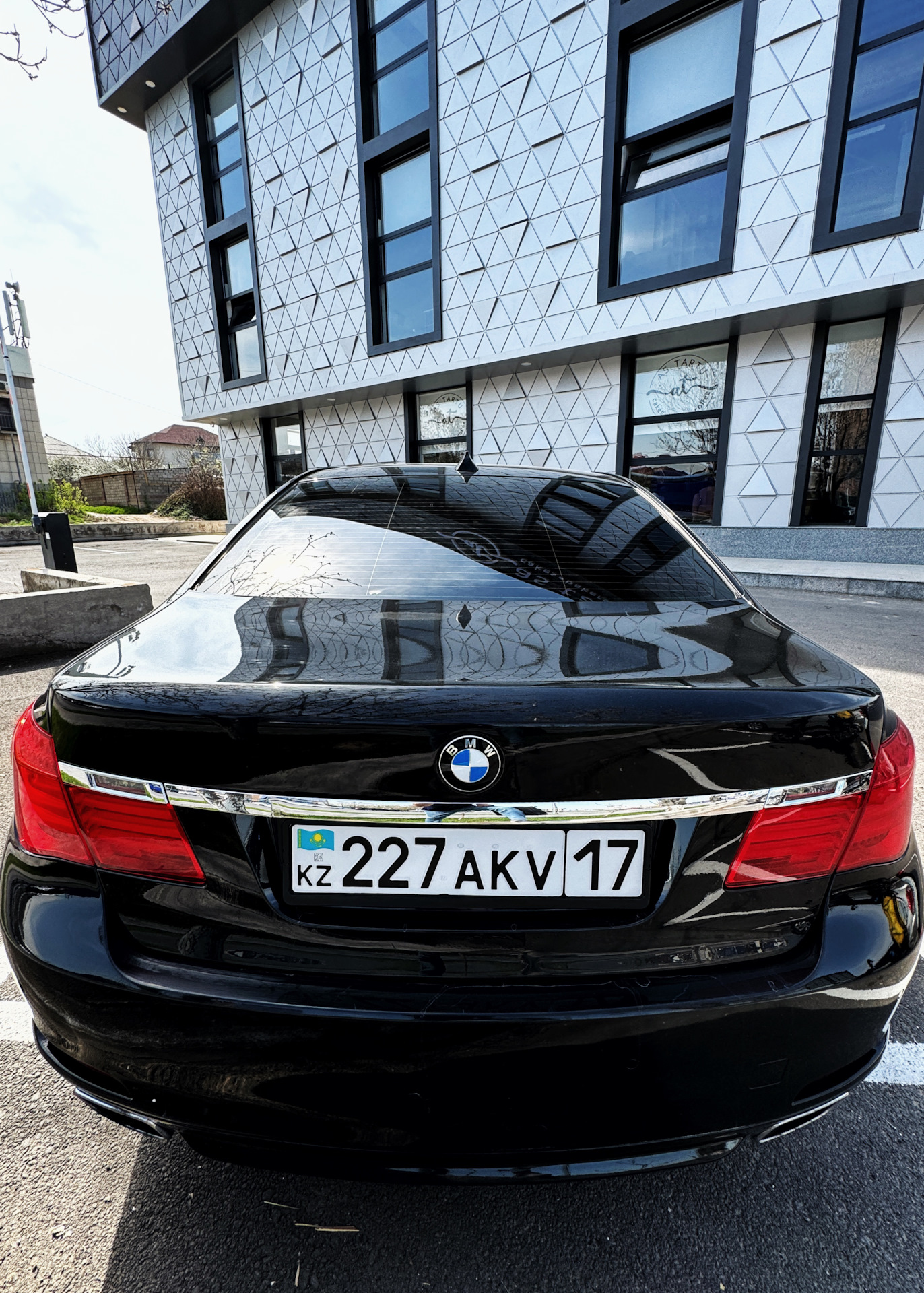 Есть тут крутые слухачи?) Что тут тарахтит? — BMW 7 series (F01/02), 3 л, 2009 года | наблюдение ...