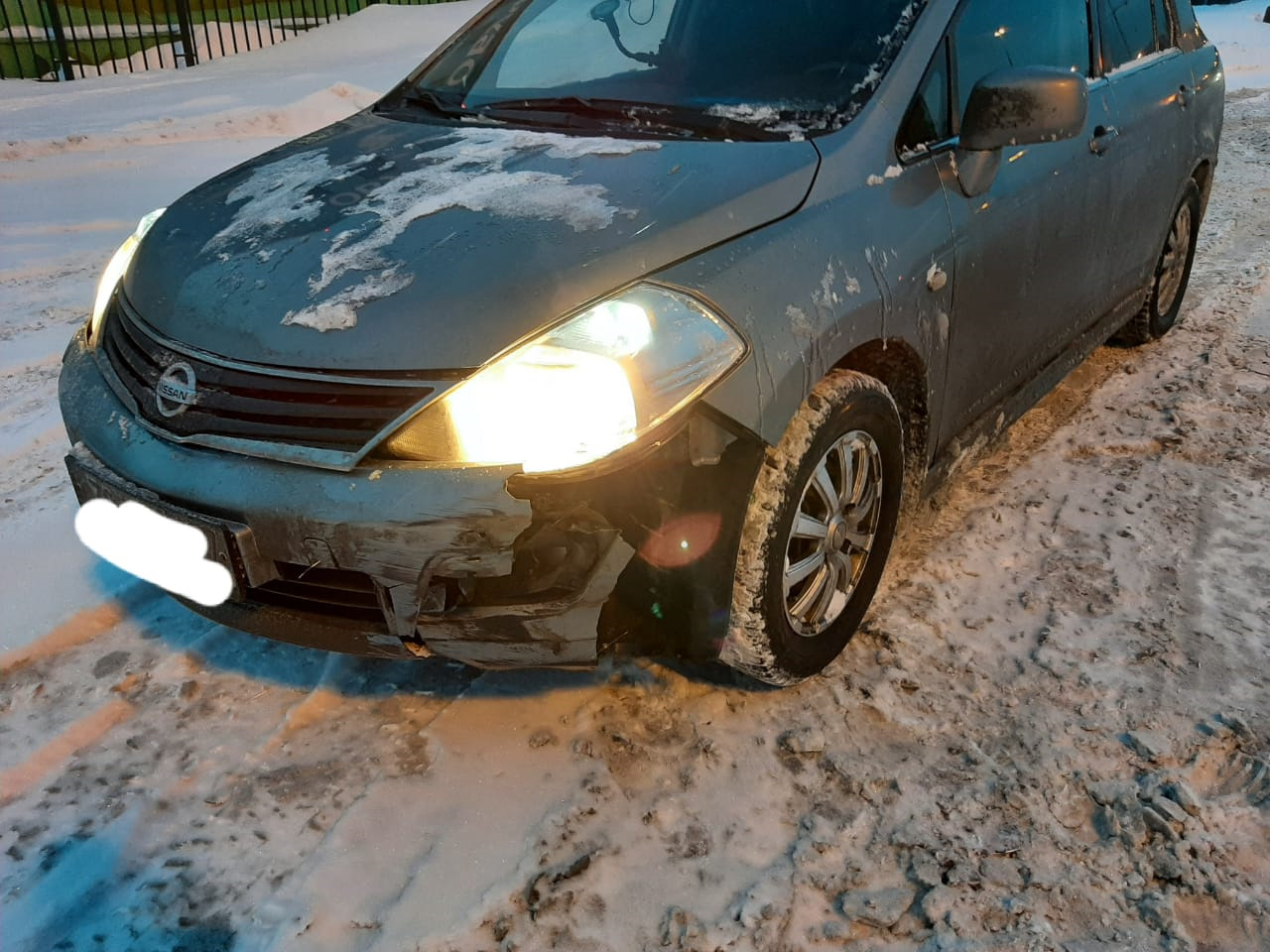 Кузовной ремонт и замена бампера — Nissan Tiida (1G), 1,6 л, 2010 года ...