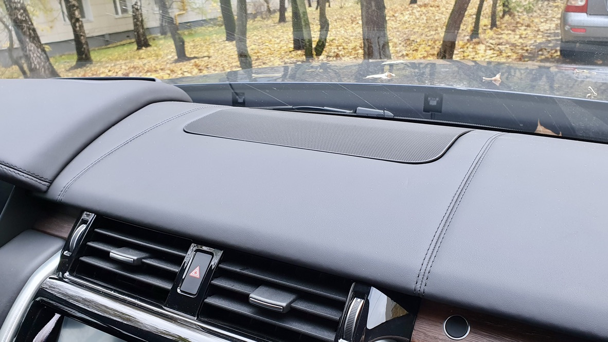 Установка торпедо от RR L405 Autobiography в Дискавери 5 — Land Rover ...