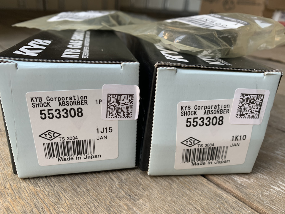 Замена задних амортизаторов и сальников редуктора — Mazda Verisa, 1,5 л ...