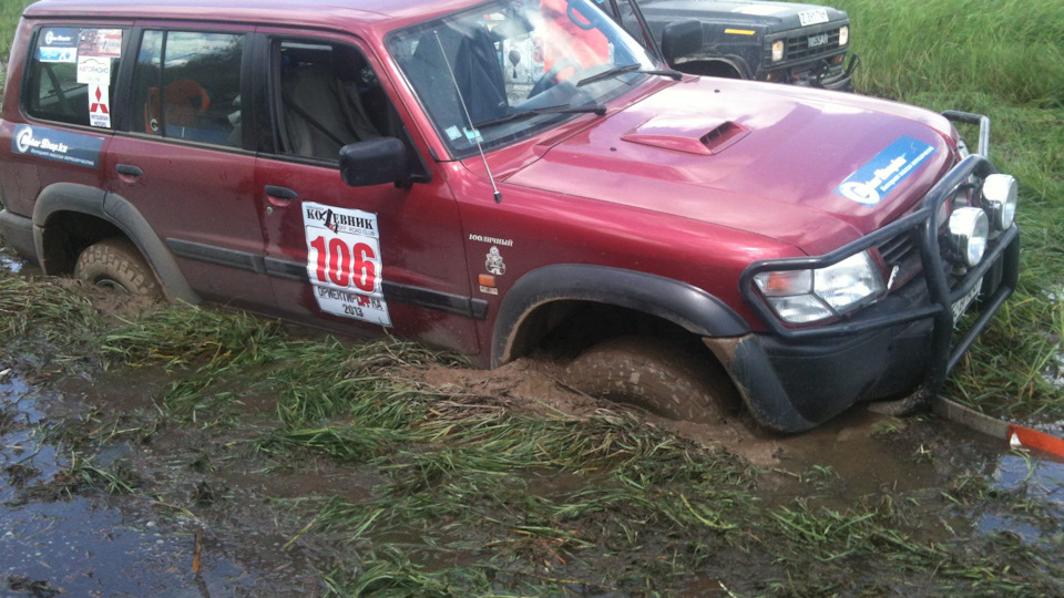 Работа заднего diff-lock — Nissan Patrol GR II (Y61), 2,8 л, 1998 года ...