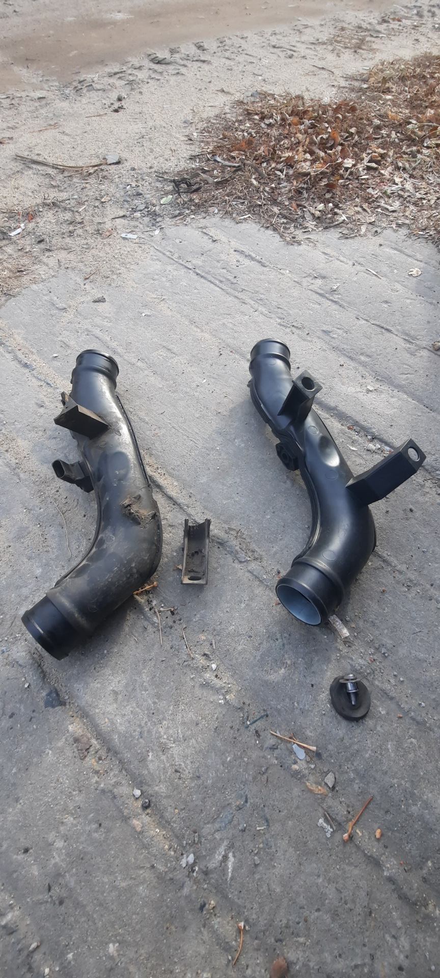 Патрубок интеркулира — Volkswagen Passat CC, 2 л, 2009 года | плановое ...