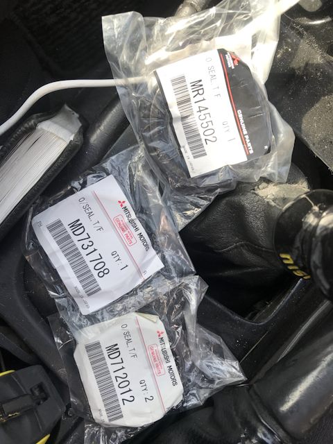 MD712012 САЛЬНИК РАЗДАТОЧНОЙ КОРОБКИ ПЕРЕДНИЙ PAJERO/MONTERO (91-04 ...