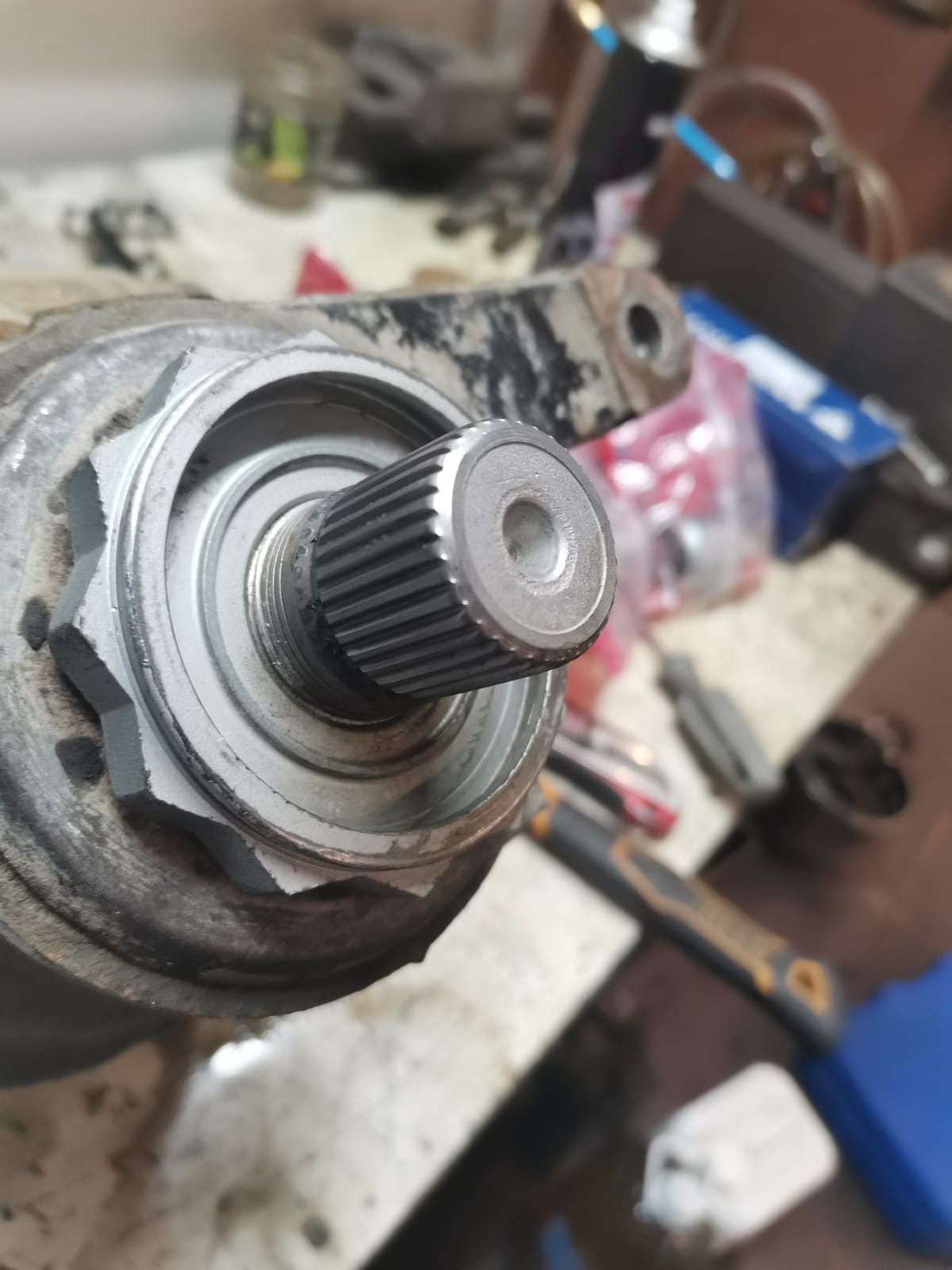 #32 Сальники Редукторов, РКПП, АКПП, ДВС. — BMW X5 (E70), 3 л, 2010 ...