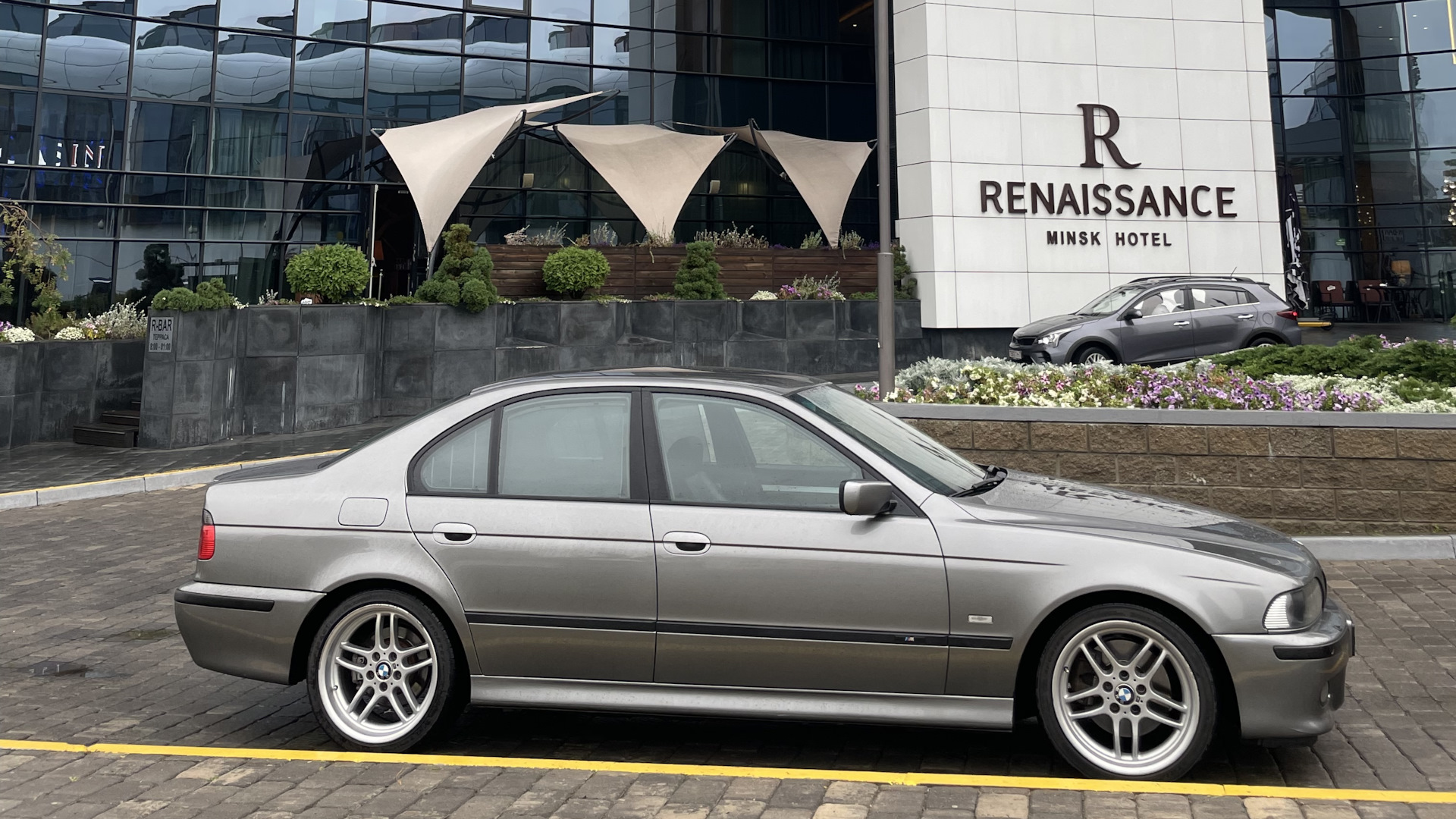 BMW 5 series (E39) 3.0 бензиновый 2002 | Individual Sterling Gray на DRIVE2