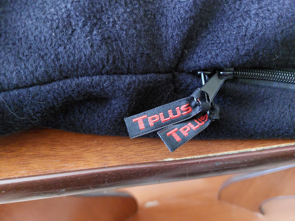 Подушка-плед от Tplus — Toyota Corona Premio (T210), 1,8 л, 2000 года | аксессуары | DRIVE2