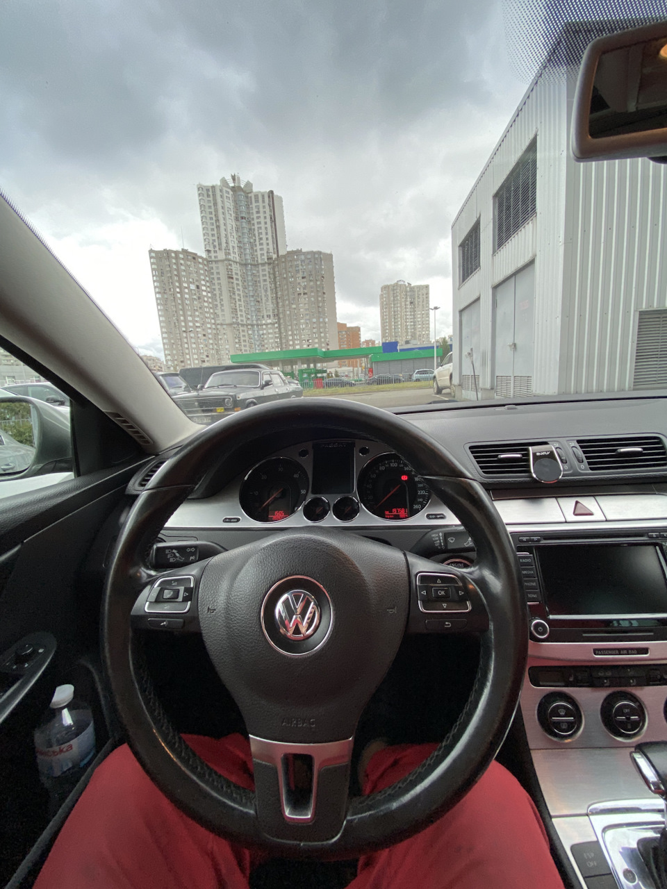 Замена руля — Volkswagen Passat B6, 2 л, 2008 года | тюнинг | DRIVE2
