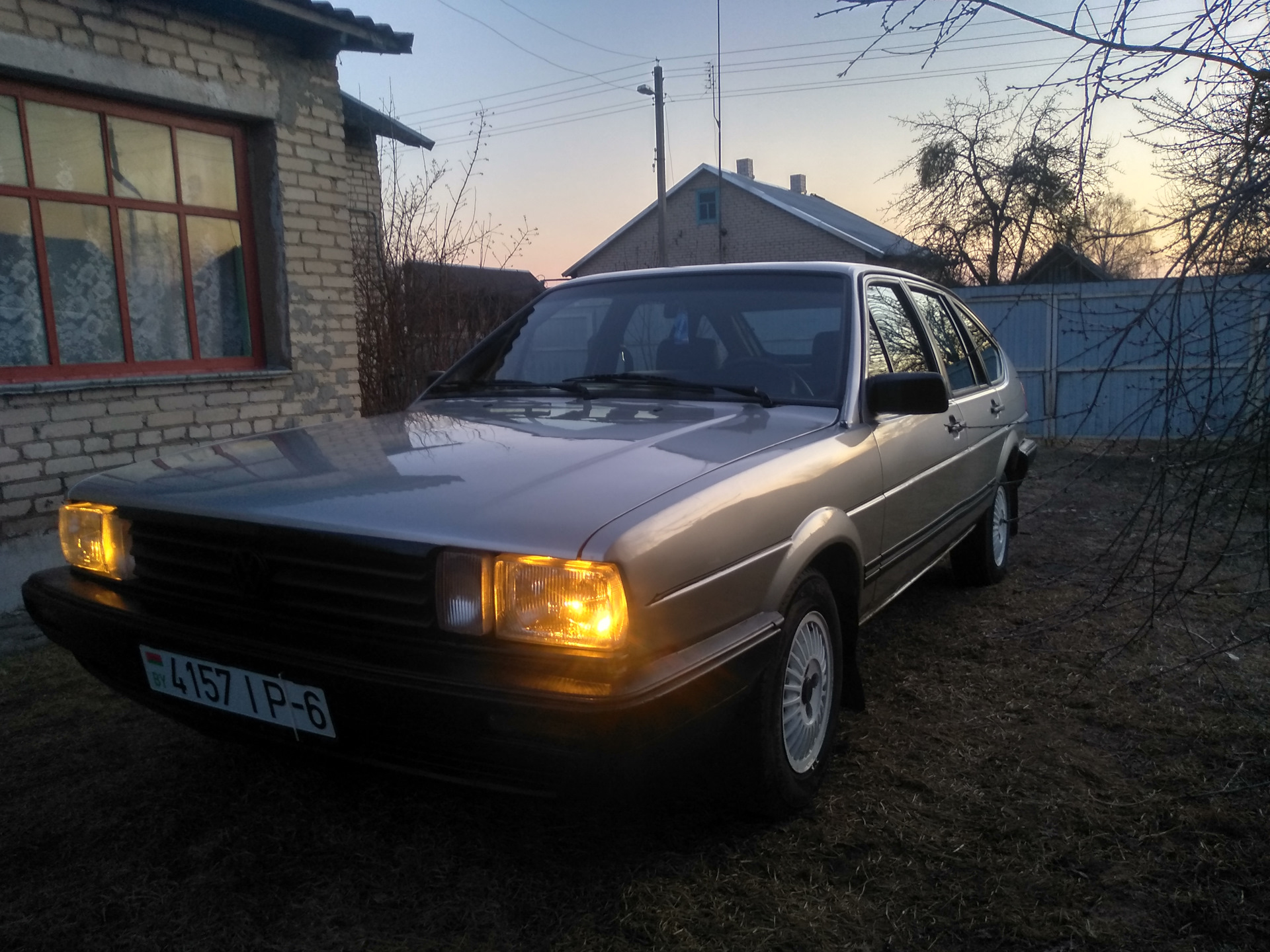весна! — Volkswagen Passat B2, 1,8 л, 1985 года | просто так | DRIVE2