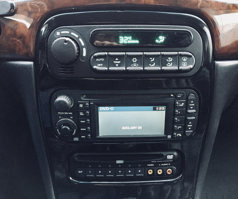 Установка RB1, Changer, Bluetooth… — Chrysler 300M, 3,5 л, 2001 года ...