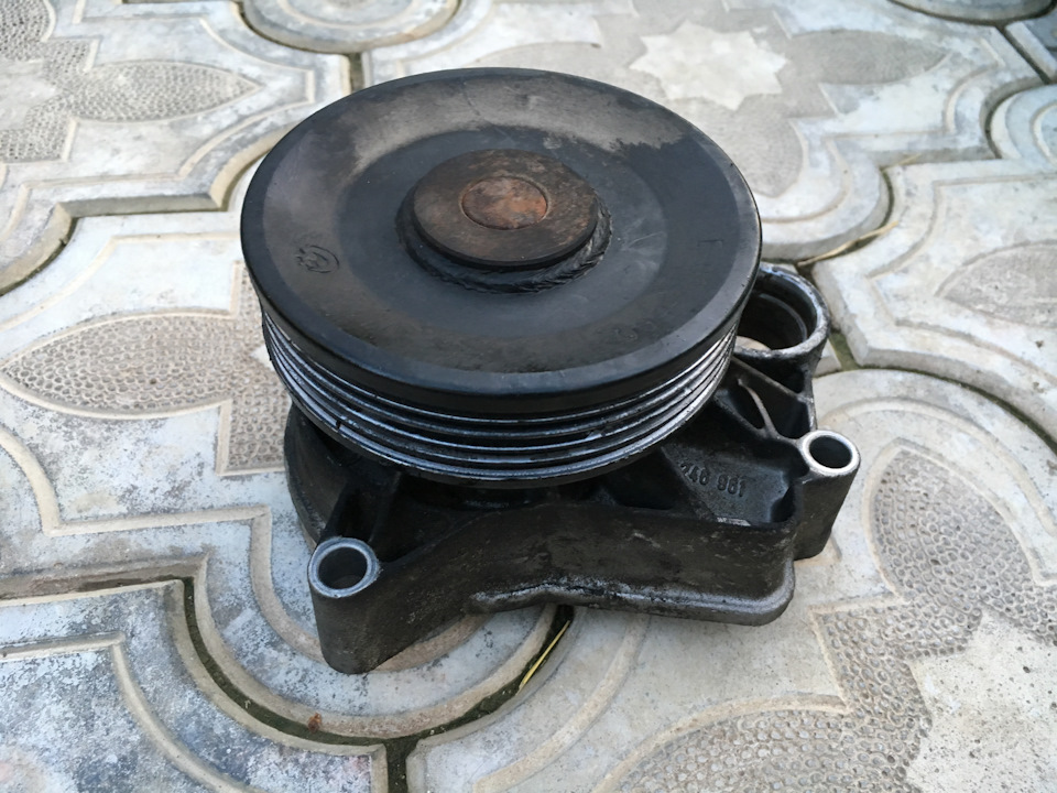 Ремни+помпа+опорник — BMW 3 series (E46), 2 л, 2001 года | расходники ...