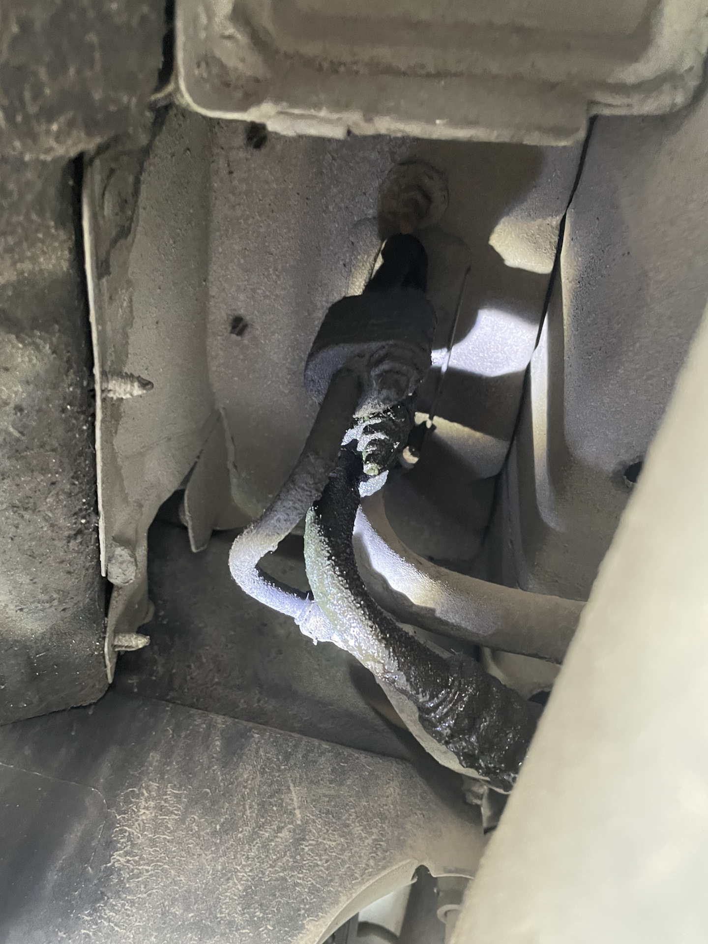 Замена прокладок заднего контура, и сайленблоки рычагов — Ford Explorer ...