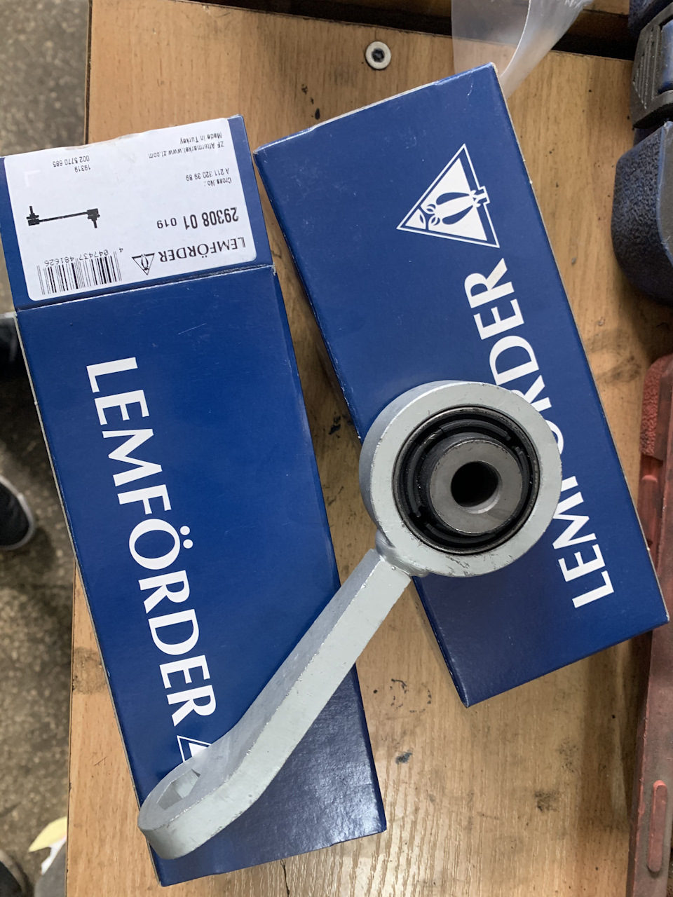 2930801 Тяга (стойка) стабилизатора LEMFORDER | Запчасти на DRIVE2