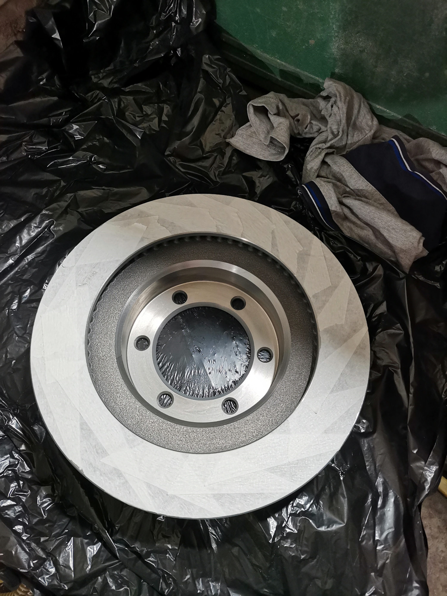 Новые тормозные диски — Toyota Hilux Surf (4G), 3,4 л, 2003 года ...