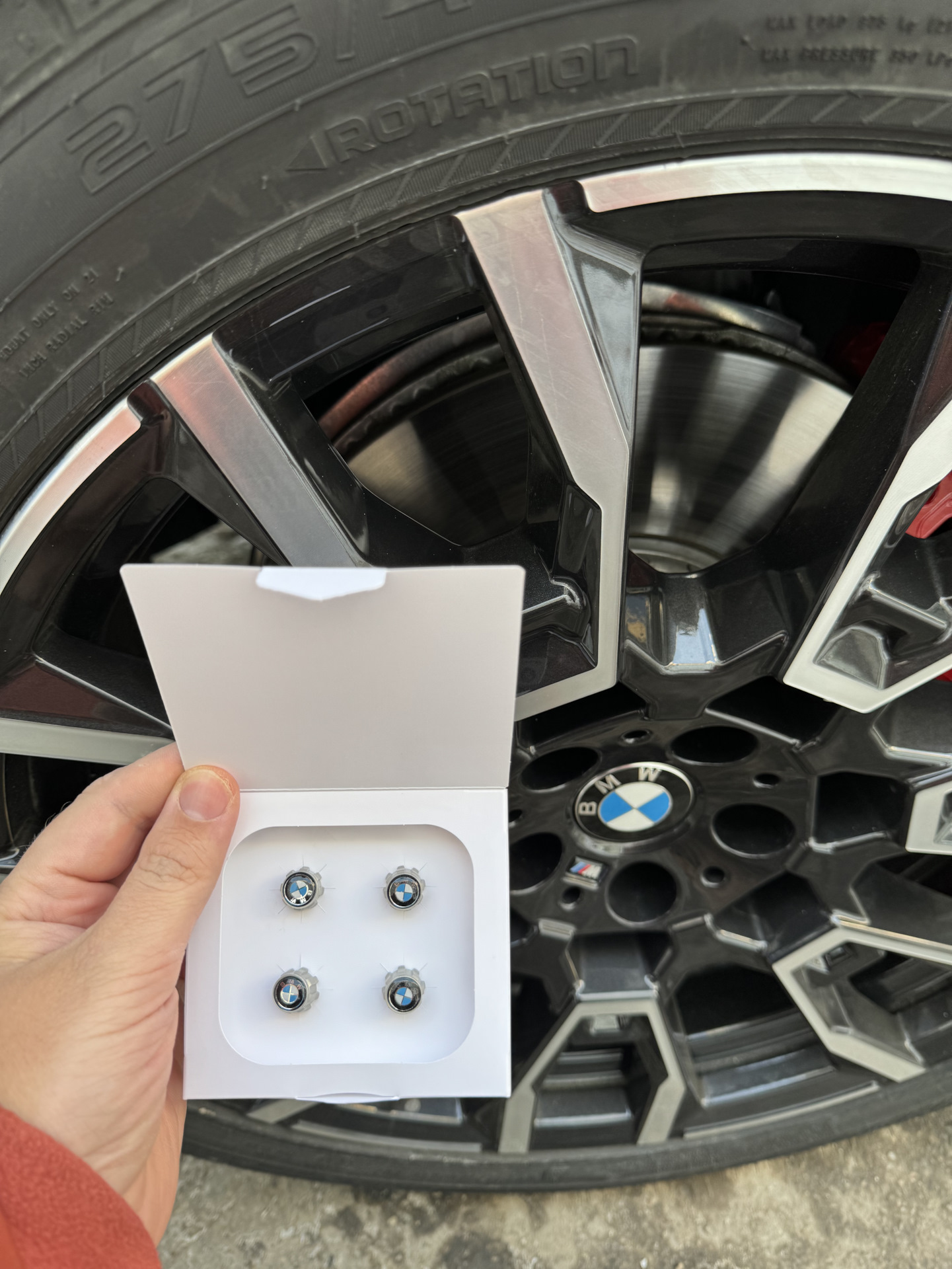 Дооснащение | Колпачки на нипеля колесного диска BMW — BMW X5 (G05), 3 ...