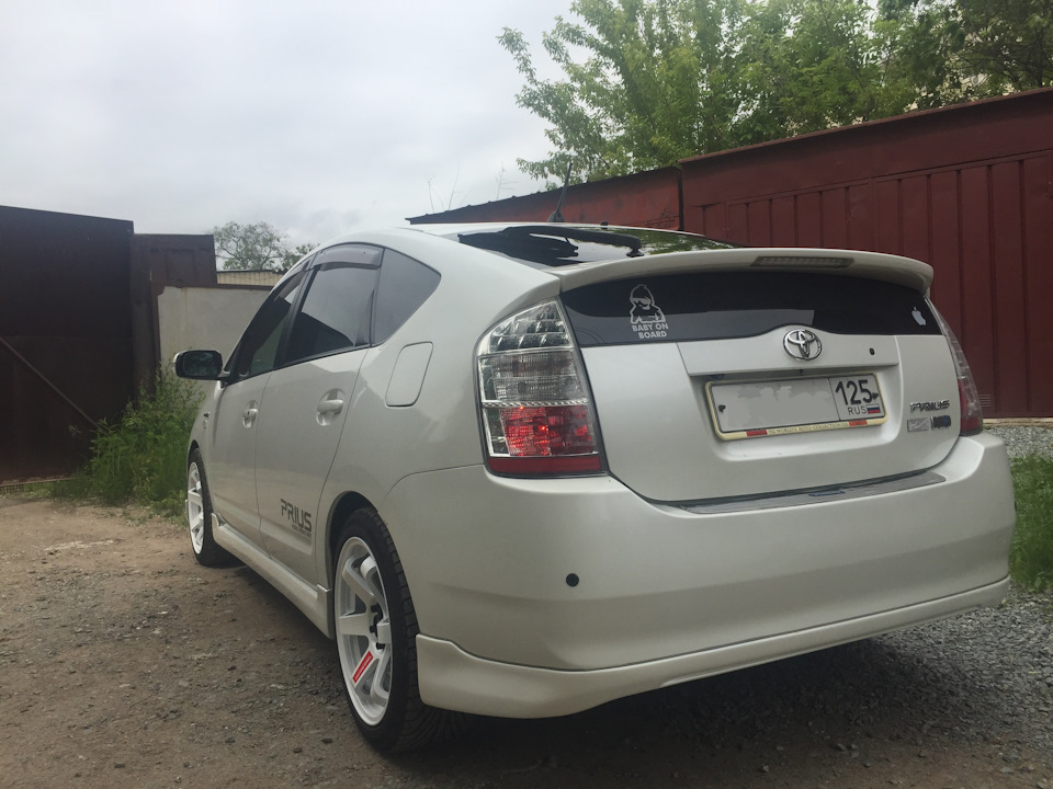 1480459 Дефлектор радиатора верхний / Focus-II Ford | Запчасти на DRIVE2