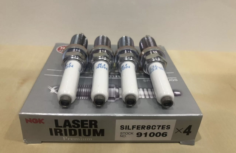 Замена масла и свечей — Skoda Octavia Combi A7 Mk3, 1,8 л, 2015 года ...