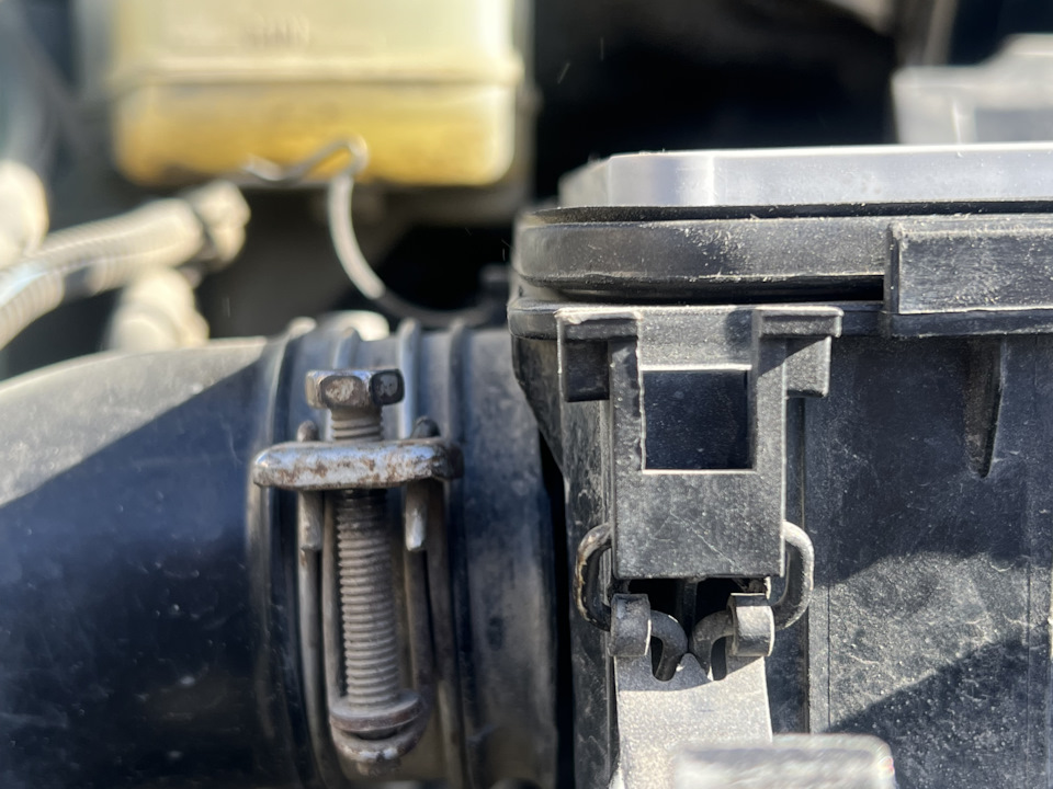 Подсосы воздуха в фильтре — Toyota Prius (20), 1,6 л, 2007 года ...