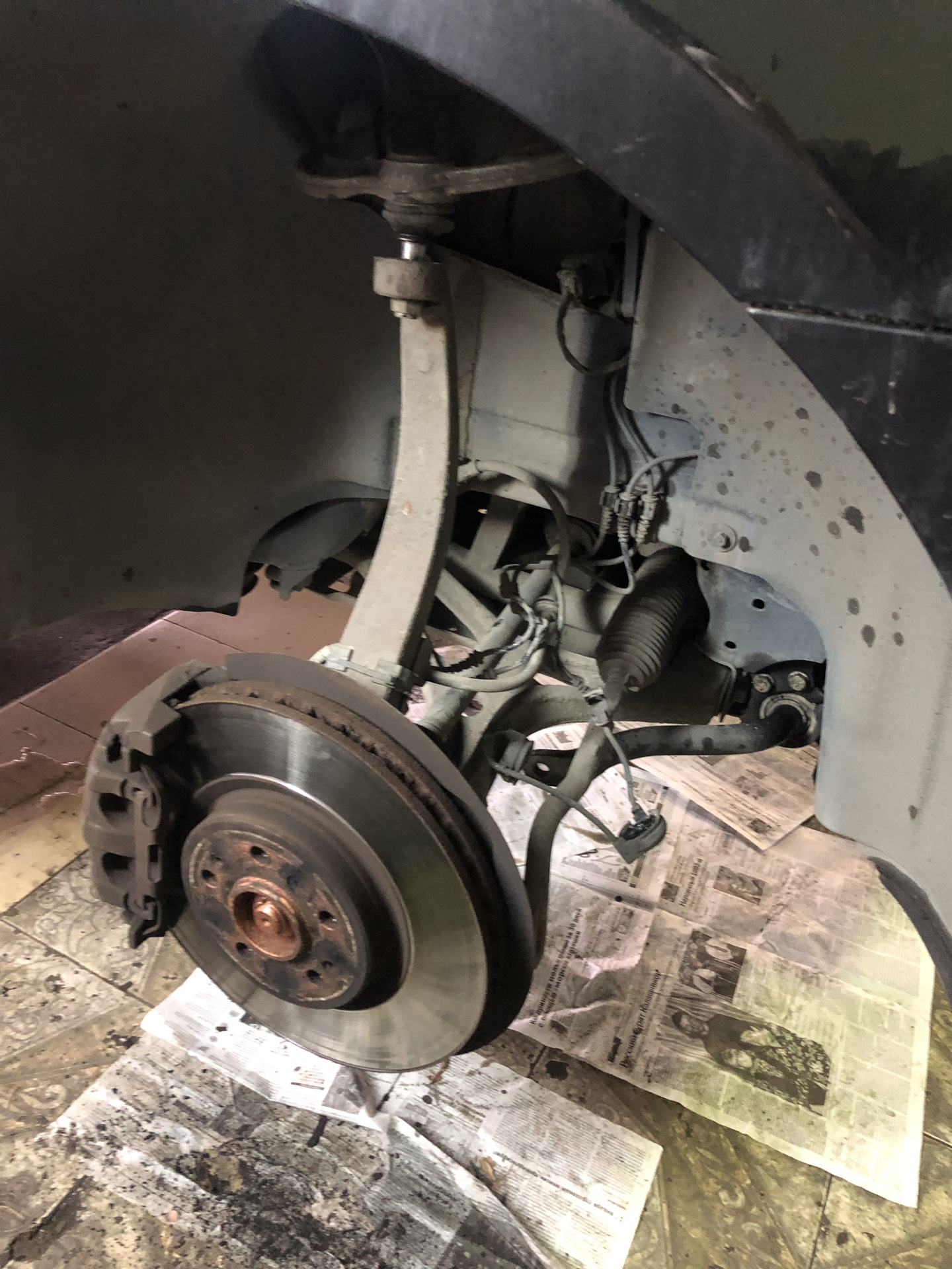 Гремела стойка. — Mercedes-Benz M-Class (W164), 3,5 л, 2011 года ...