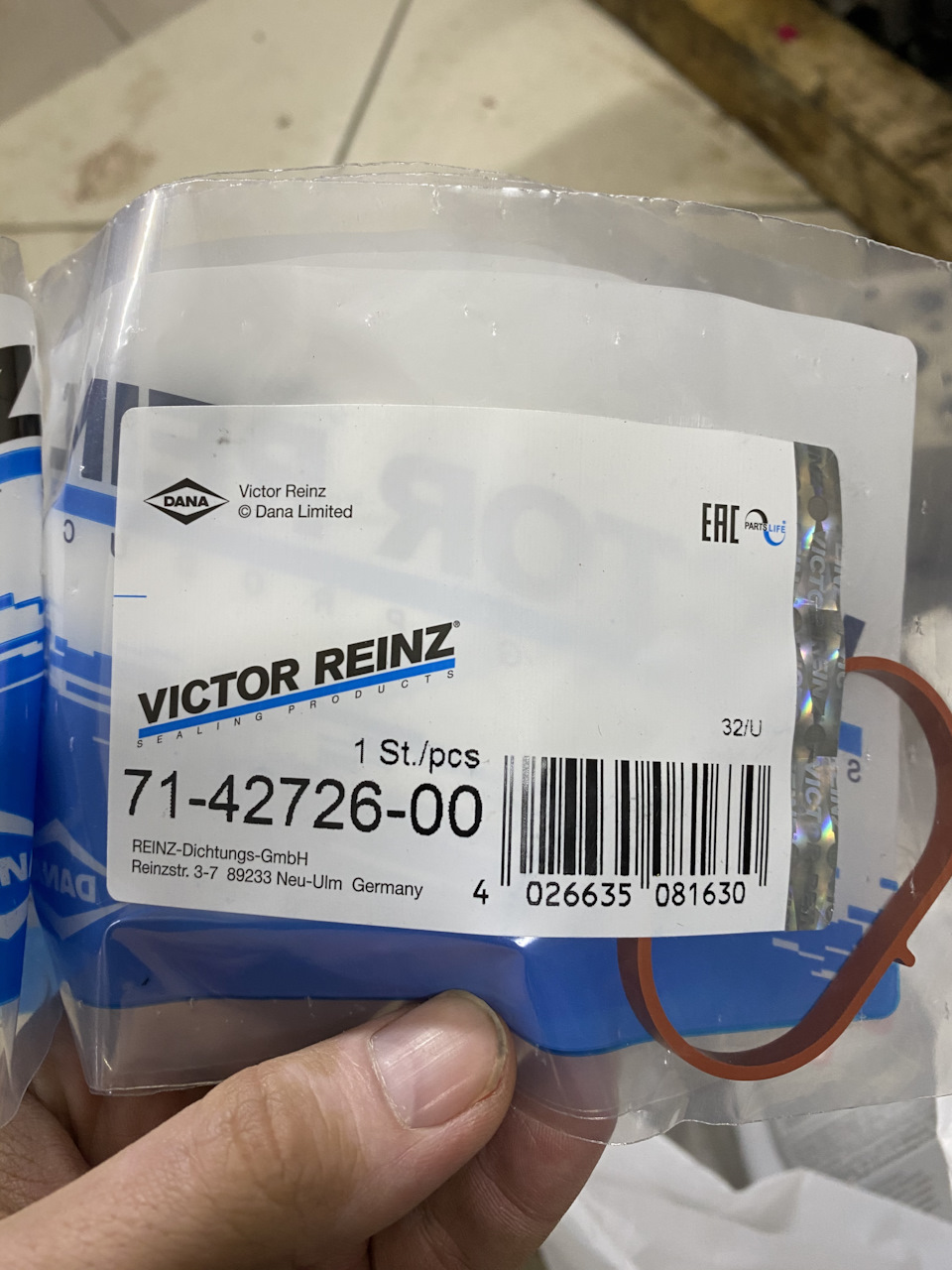 714272600 Прокладка, впускной коллектор VICTOR REINZ | Запчасти на DRIVE2