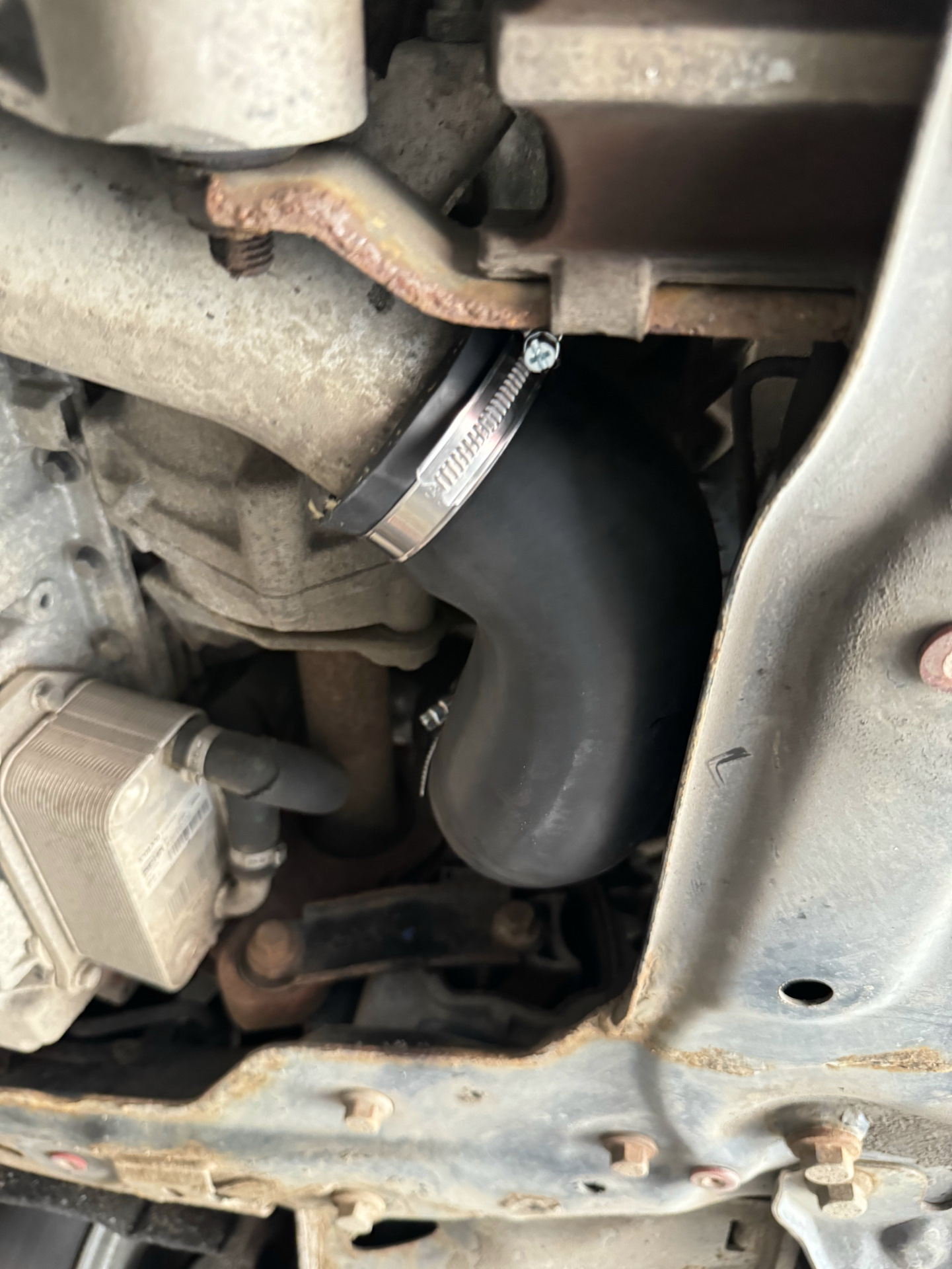 Патрубки интеркулера — Volvo XC60 (1G), 2,4 л, 2014 года | плановое ТО ...