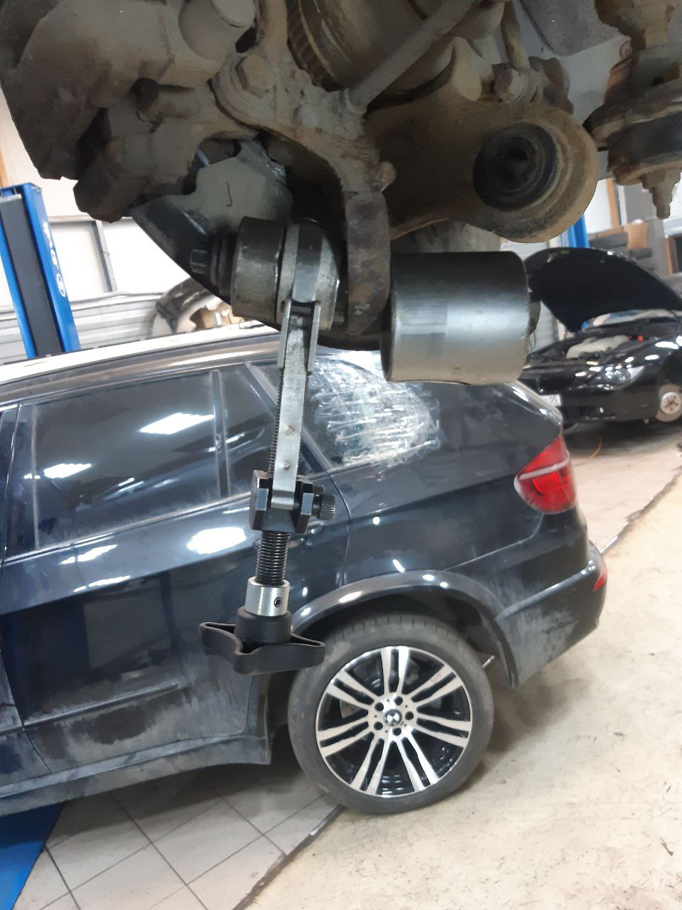 Развал + ремонт задней подвески — BMW 3 series (E90), 2 л, 2011 года ...