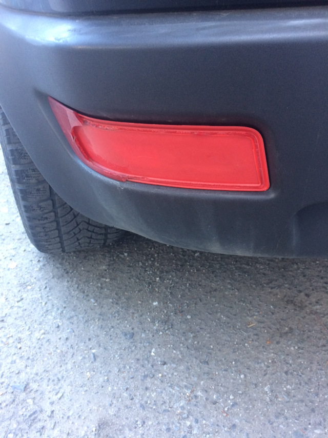 FIXit- левый отражатель заднего бампера — Volvo C30, 2,4 л, 2008 года ...