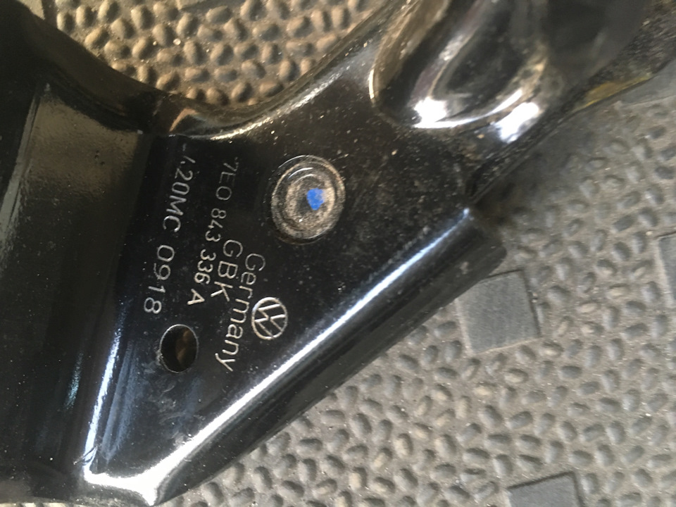 7E0843336A Шарнир сдвижной двери / VW Transporter T-5 03~ VAG ...