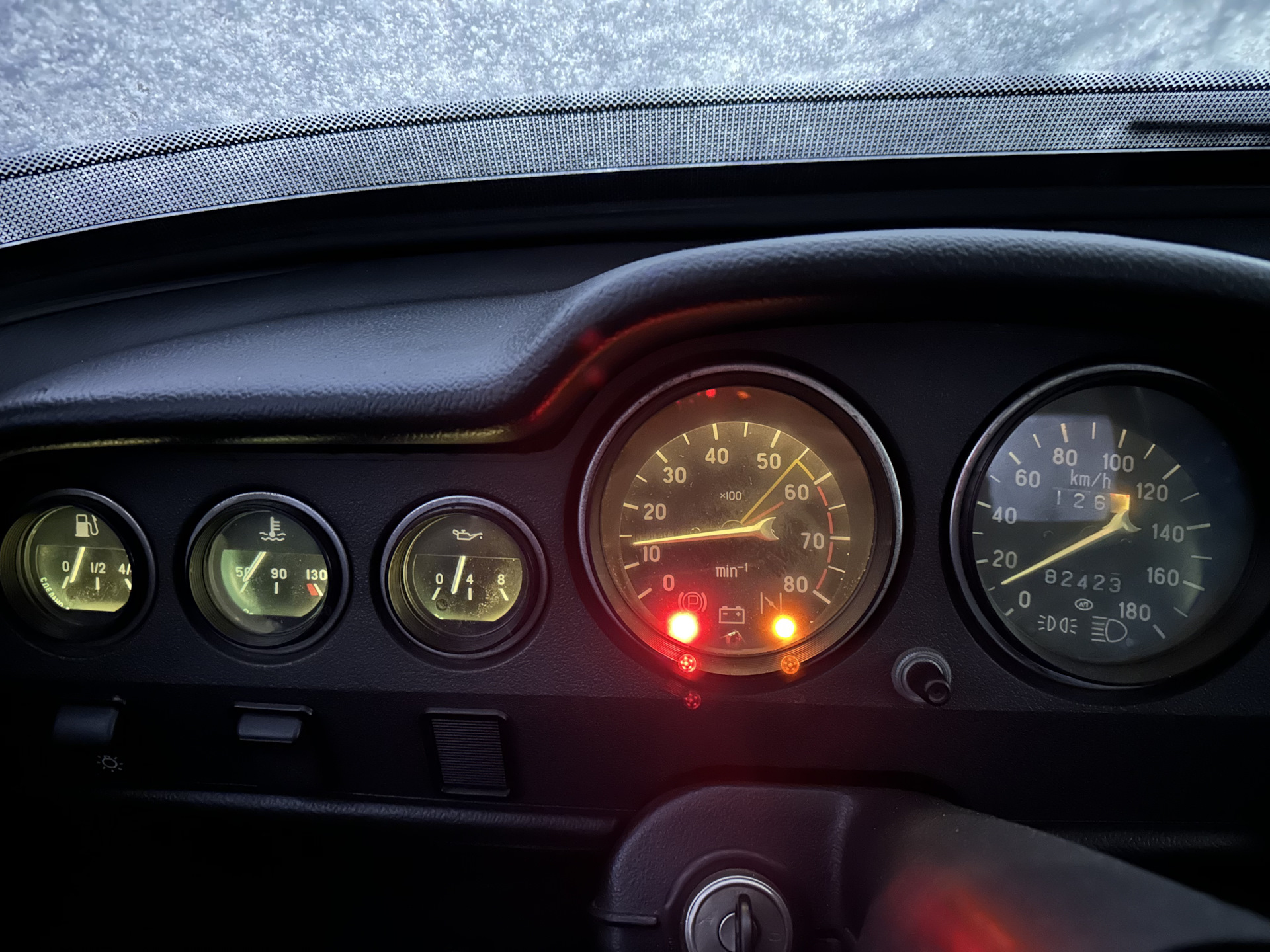 Замена датчика давления масла — Lada 2106, 1,6 л, 1995 года | запчасти ...