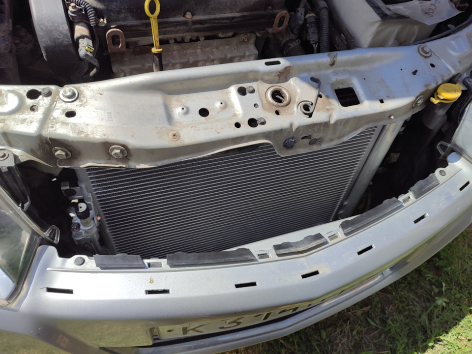 Радиатор кондиционера — Opel Astra H, 1,6 л, 2010 года | своими руками ...