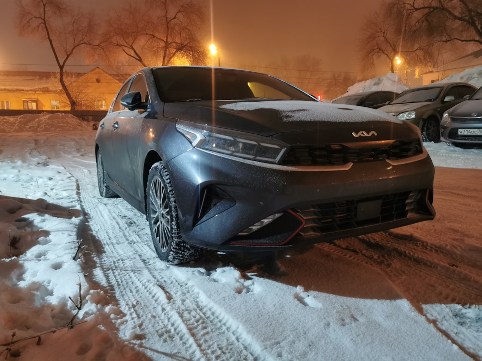 Подиум номерного знака и другое — KIA Cerato (4G), 2 л, 2022 года ...