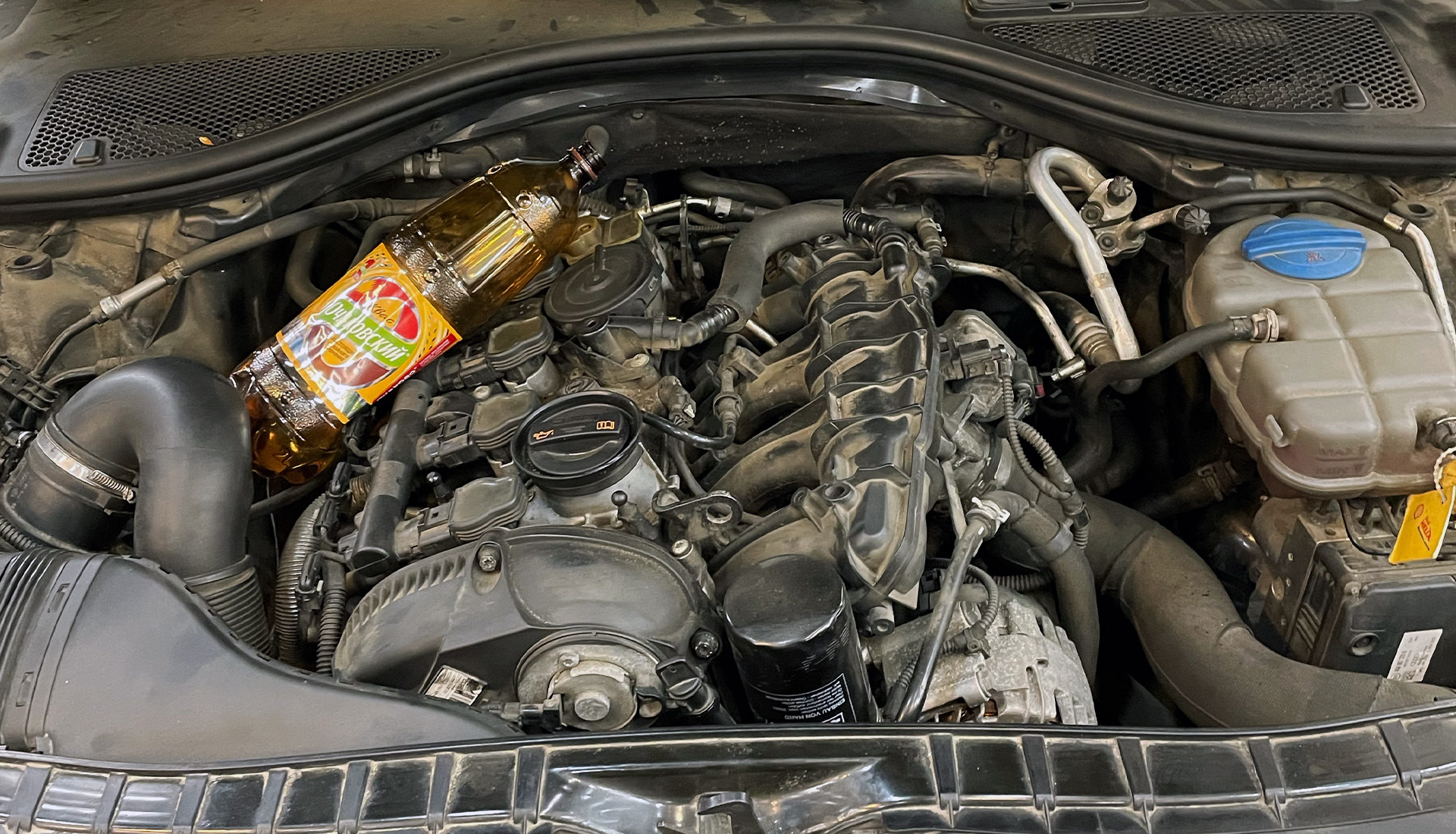 Замена топливного насоса высокого давления (ТНВД) на AUDI A6 C7 2.0 ...