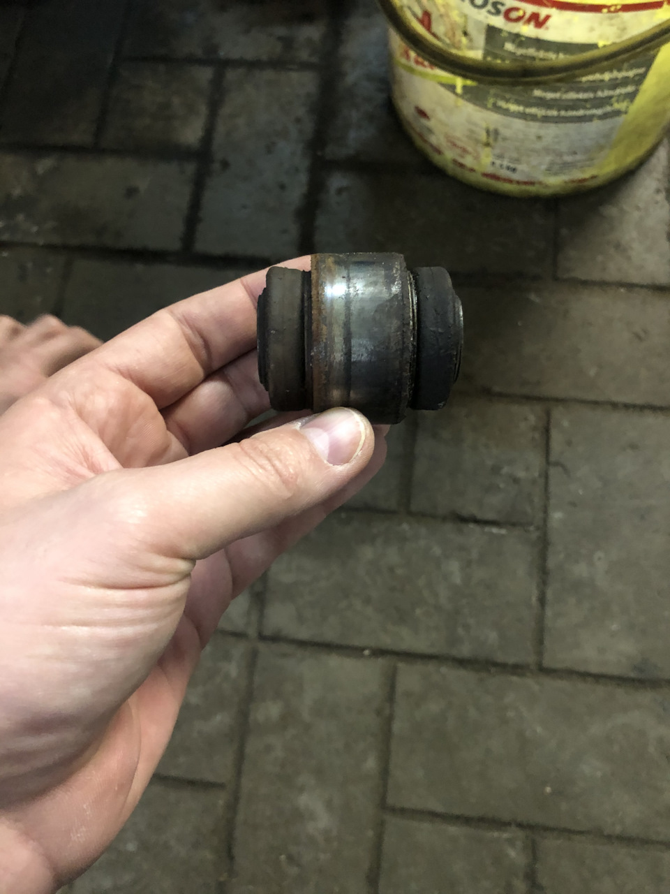 Замена плавающих сайлендблоков задней оси — BMW 3 series (F30), 2 л ...