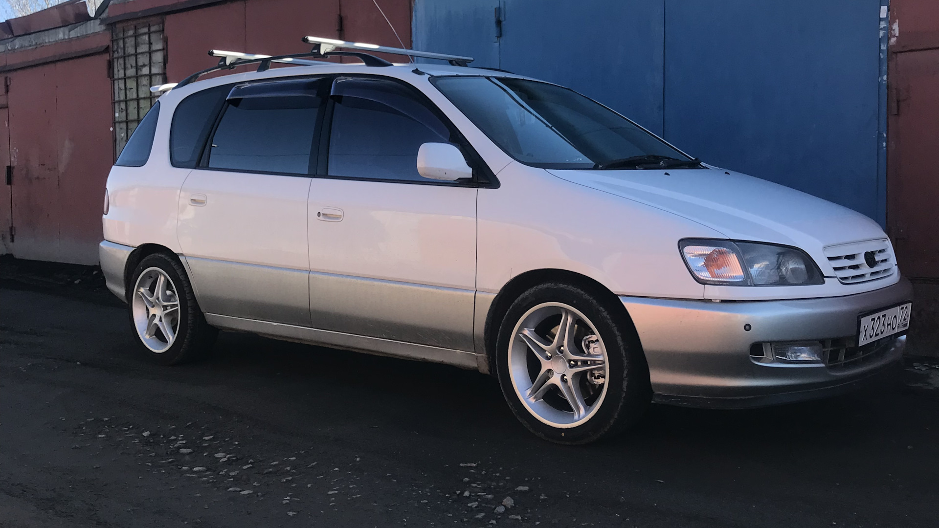 Toyota Ipsum (10) 2.0 бензиновый 1996 | L-Selection на DRIVE2