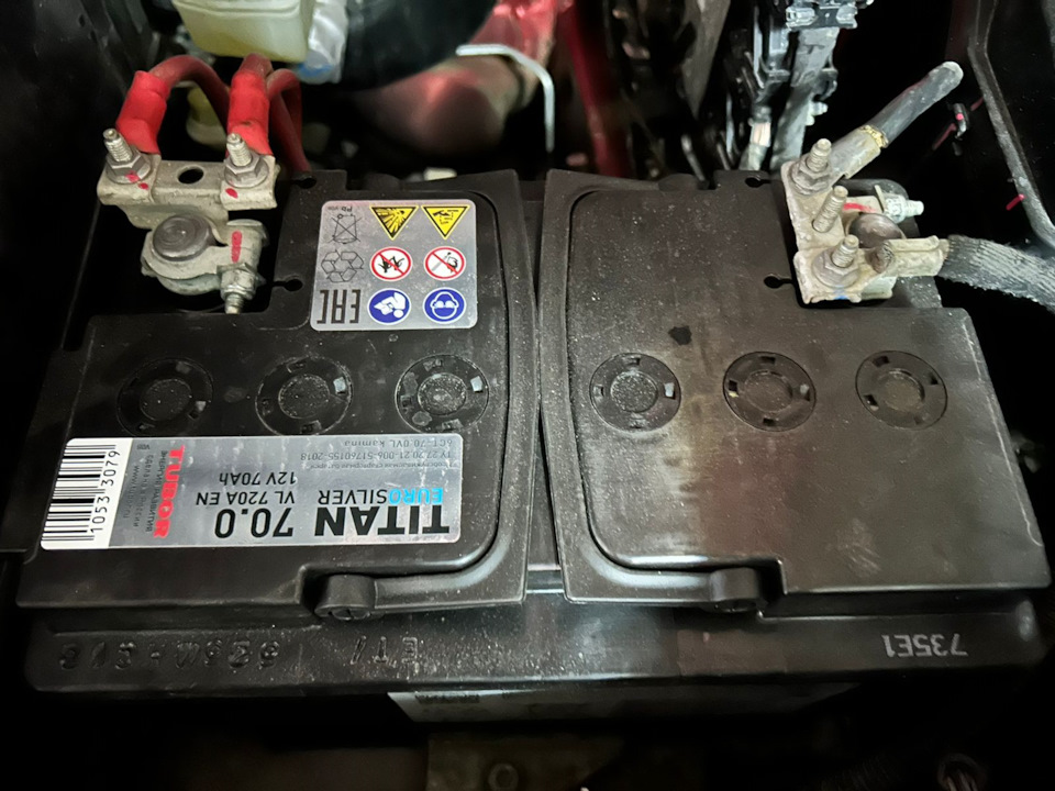 Новый аккумулятор в зиму — Renault Sandero Stepway (2G), 1,6 л, 2018 ...