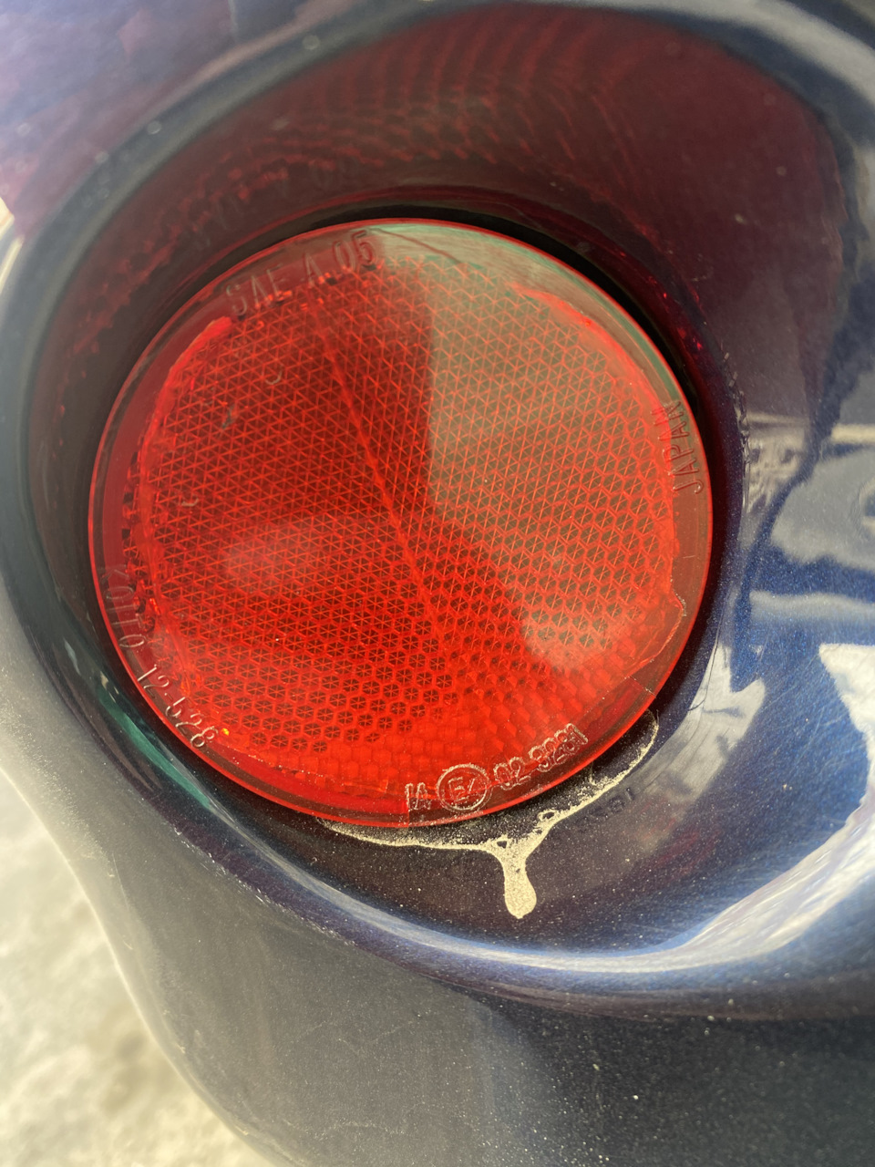 Замена левого катафота бампера — Toyota Corolla (140/150), 1,6 л, 2008 ...