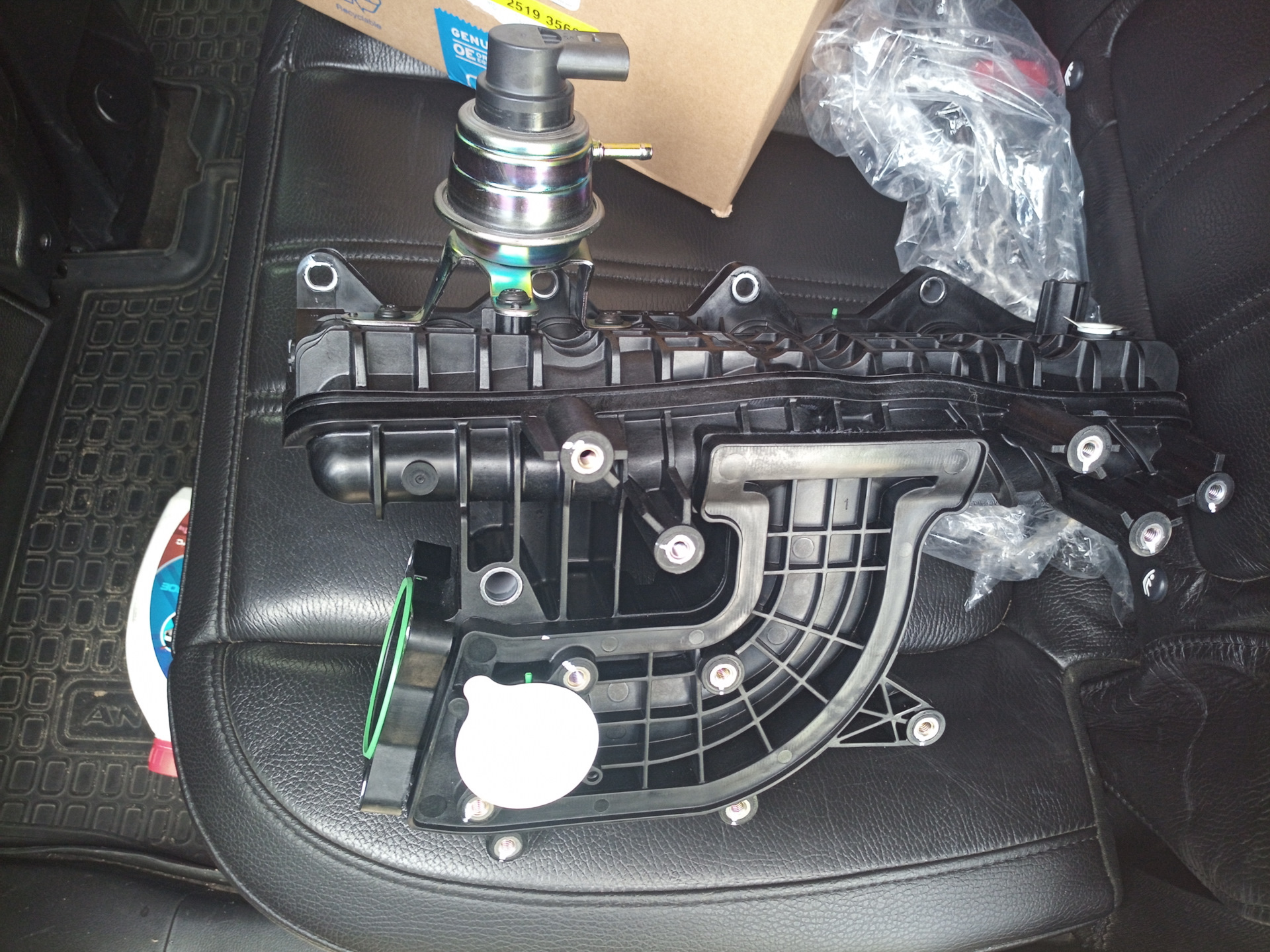 Замена впускного коллектора — Opel Antara, 2,2 л, 2012 года | поломка ...