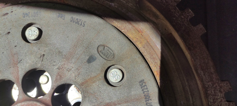 Маховик, Эмгранд ЕС7, вариатор — Geely Emgrand EC7 FE-1, 1,8 л, 2014 ...